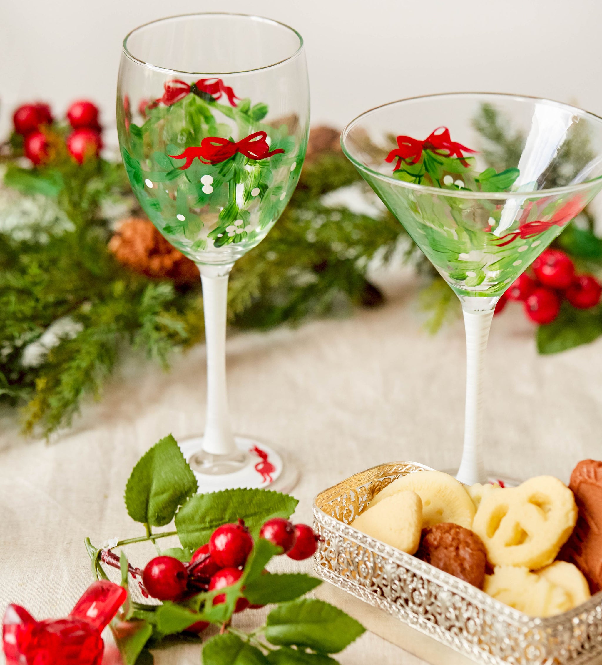 Mistletoe Love Collection – Golden Hill Studio